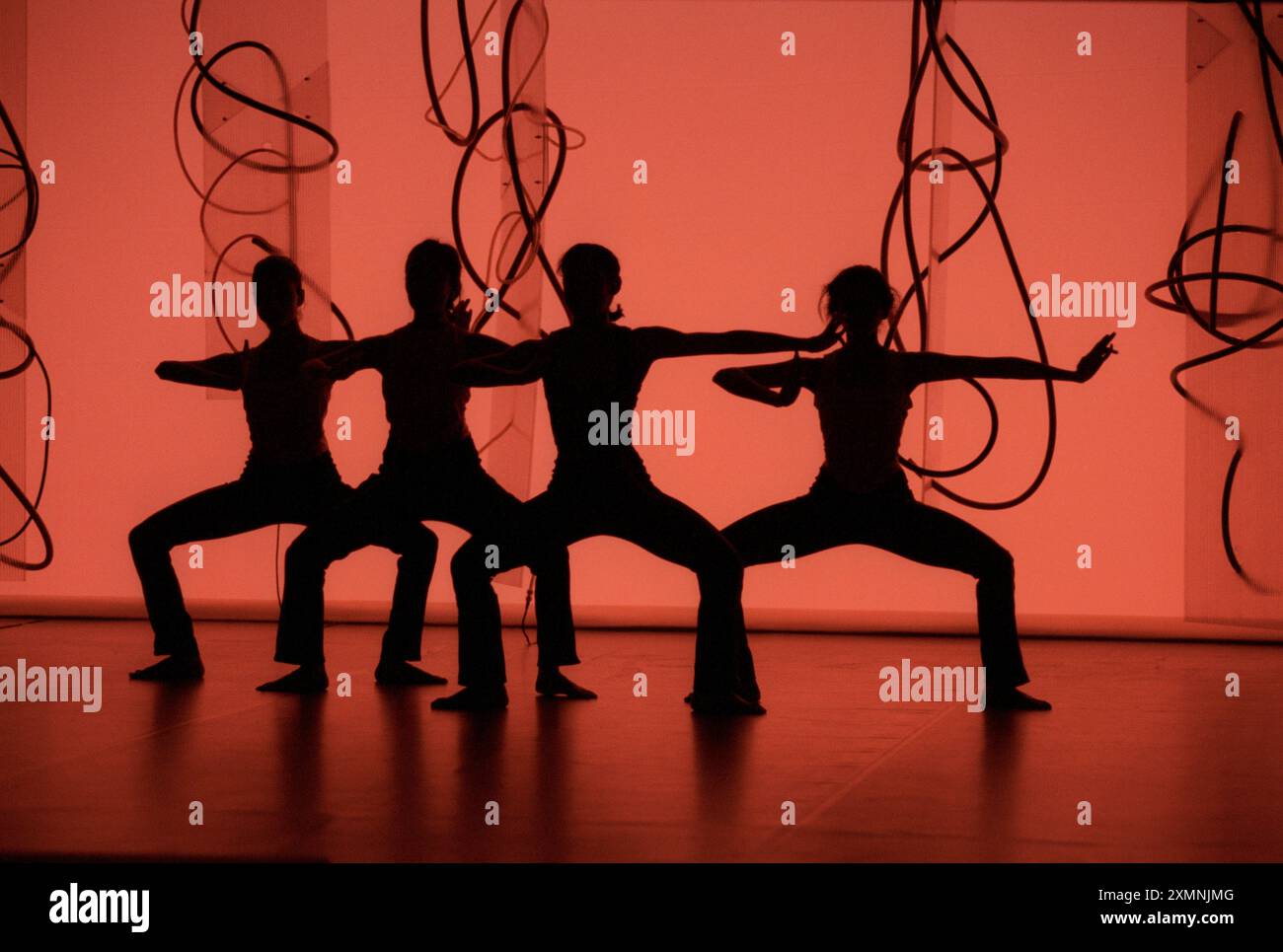 Shobana Jeyasingh Dancers 4 February 1999 Picture by Roger Bamber Stock ...