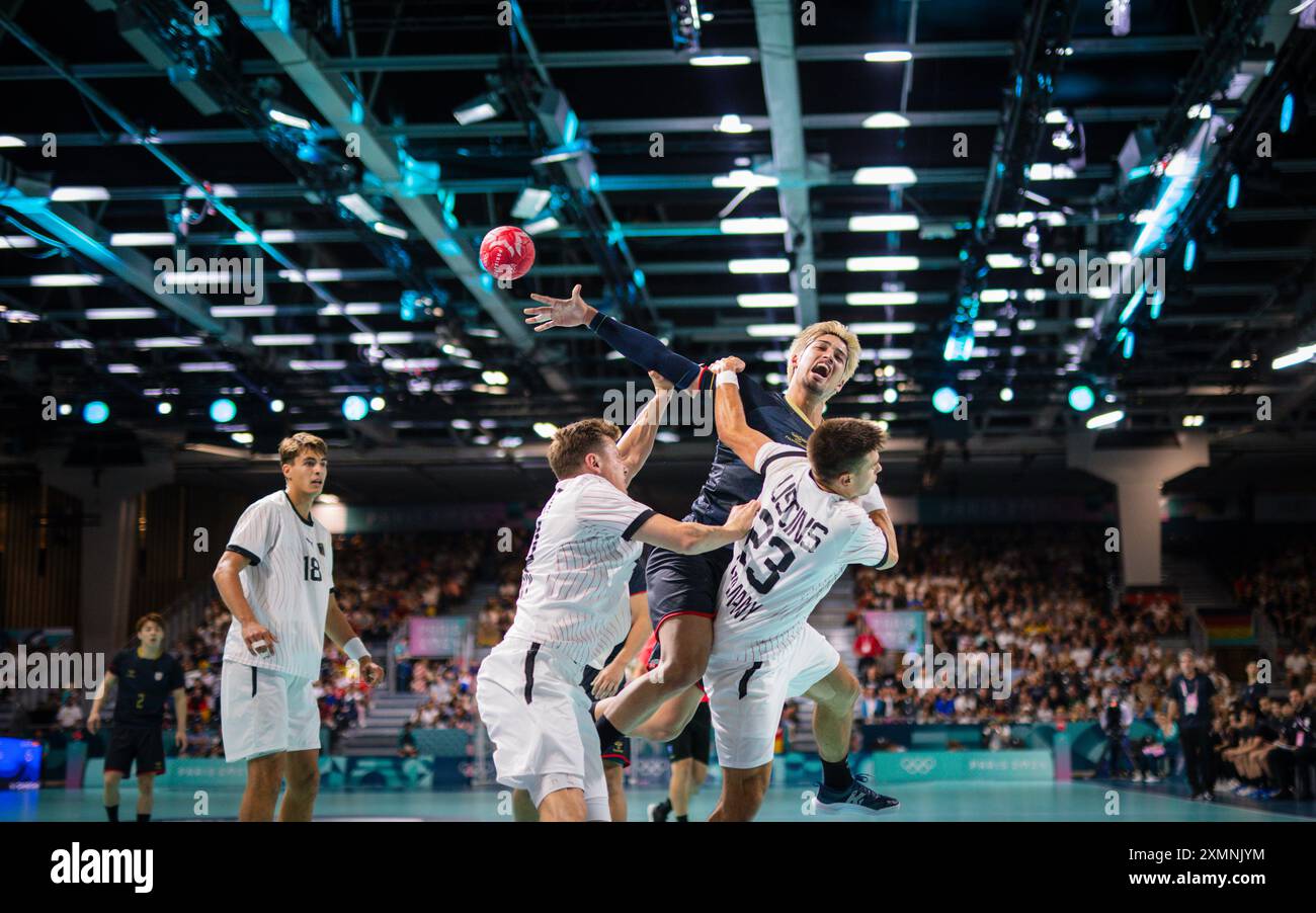 Paris, France. 29th Jul 2024. Adam Yuki Baig (JPN) Johannes Golla (GER ...