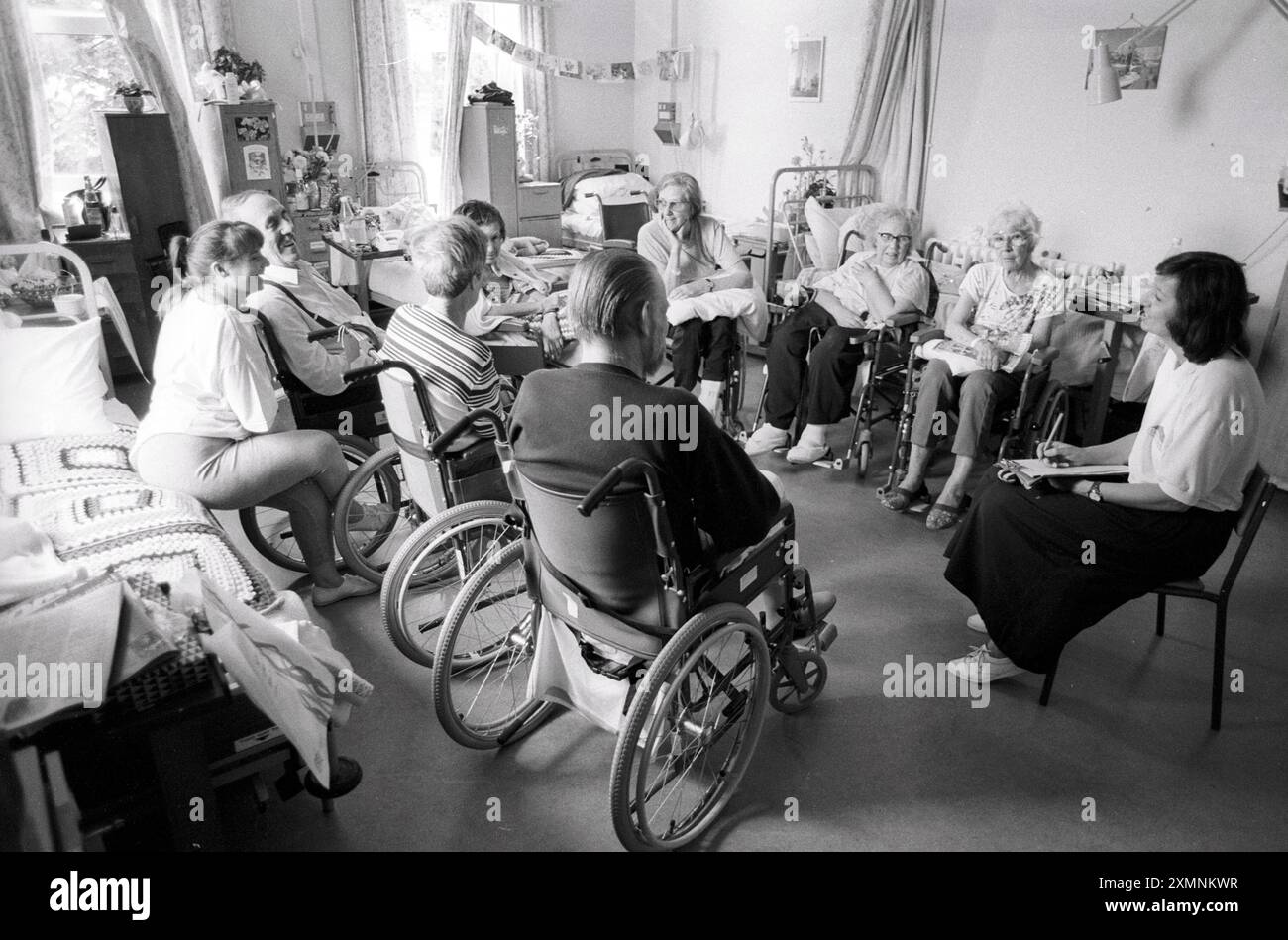 Hospital Therapy Brenda Hawkey ? 17 June 1994 Picture by Roger Bamber ...
