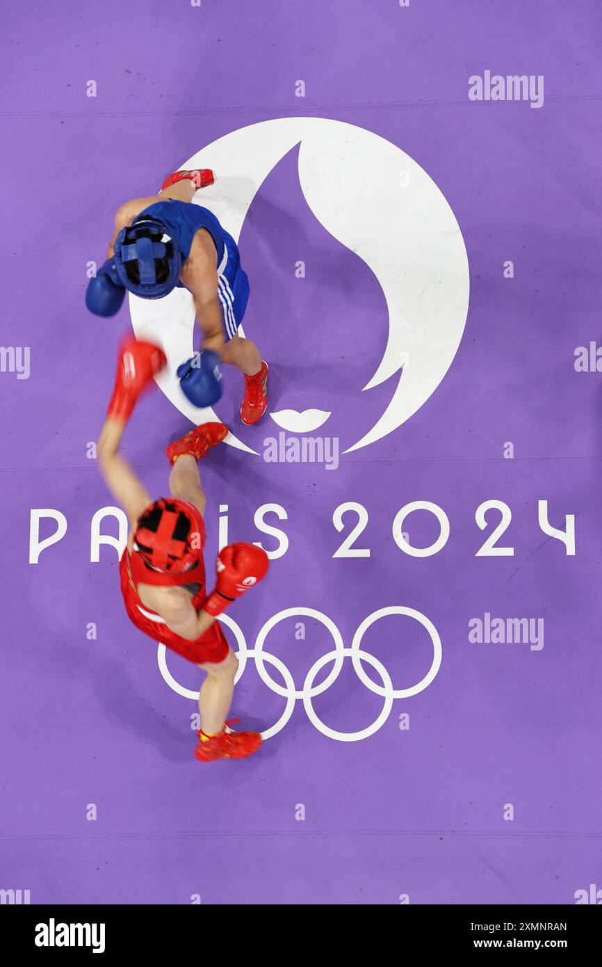 Paris, France. 29th July, 2024. Yang Wenlu (bottom) of China competes ...
