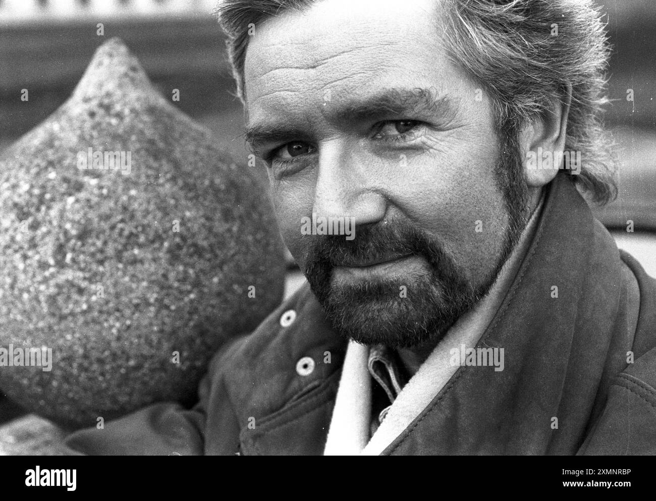 Noel Edmonds 17 December 1992 Picture by Roger Bamber Stock Photo - Alamy