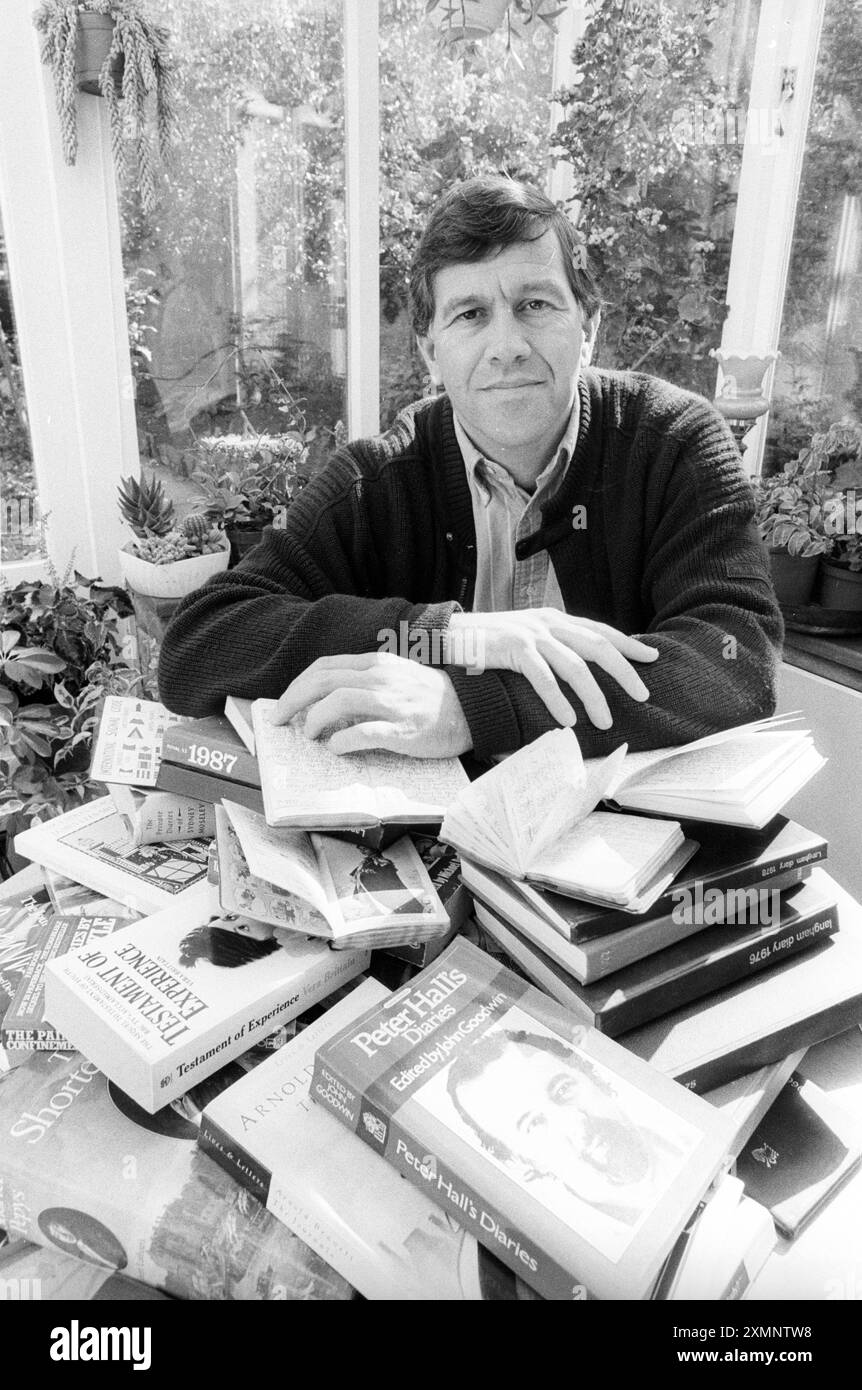 Brett simon hi-res stock photography and images - Alamy