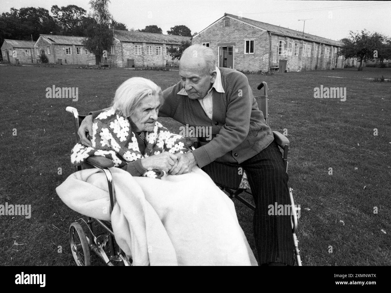 Scenes at an Old People 's Home 22 October 1990 Picture by Roger Bamber ...