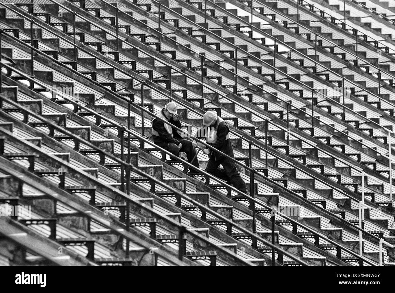 Maintenance men Ken Cooper and John Fulcher at work on the 7,000 panes ...