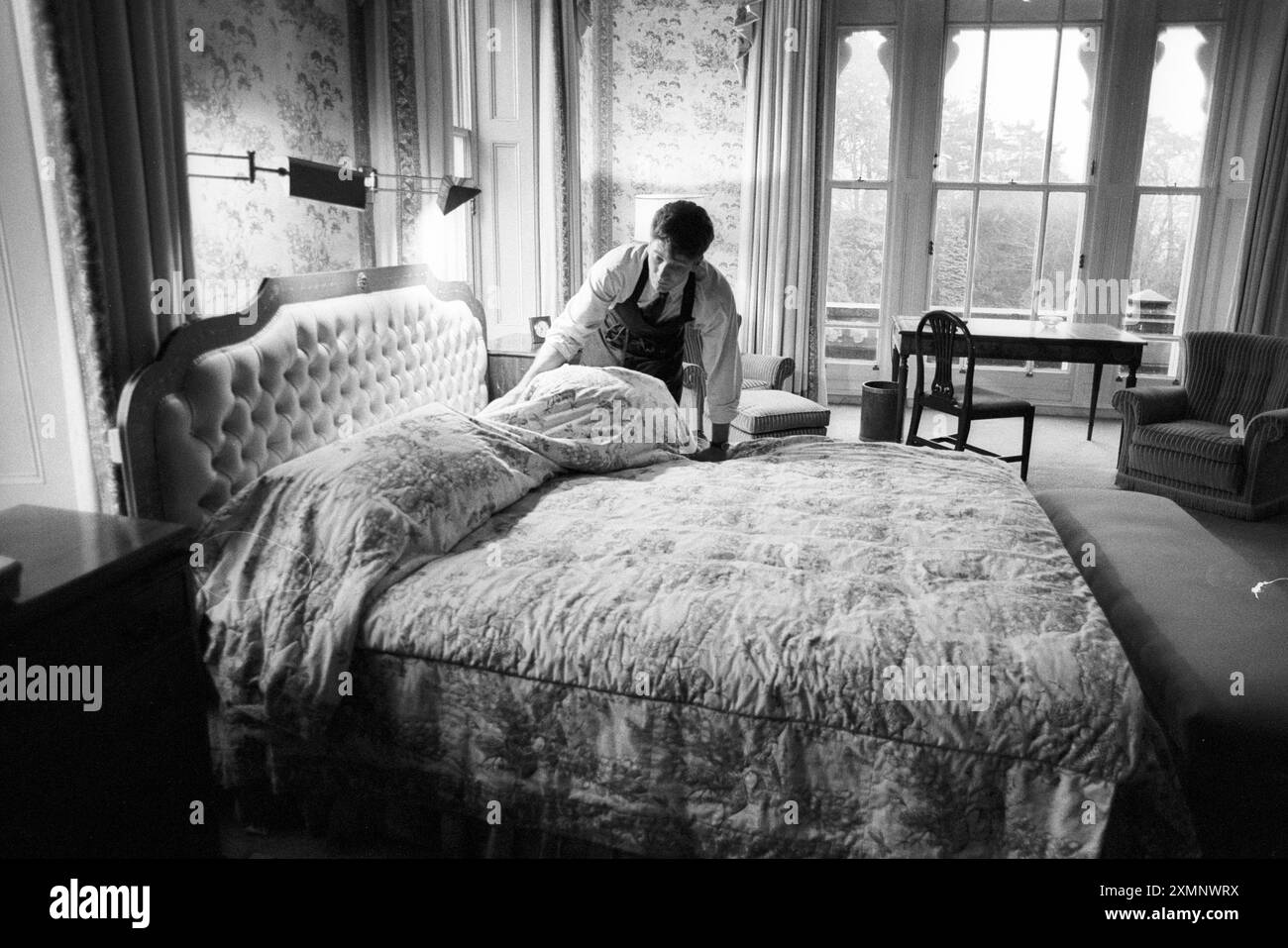 HEADINGTON HILL HALL Former home of the late Robert Maxwell Open to ...