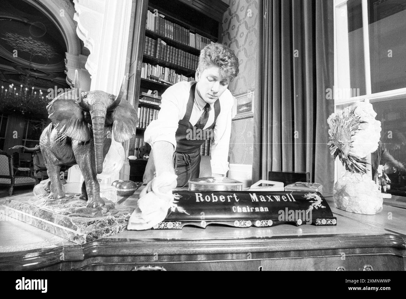 HEADINGTON HILL HALL Former home of the late Robert Maxwell Open to ...