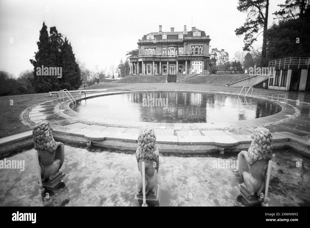 HEADINGTON HILL HALL Former home of the late Robert Maxwell Open to ...