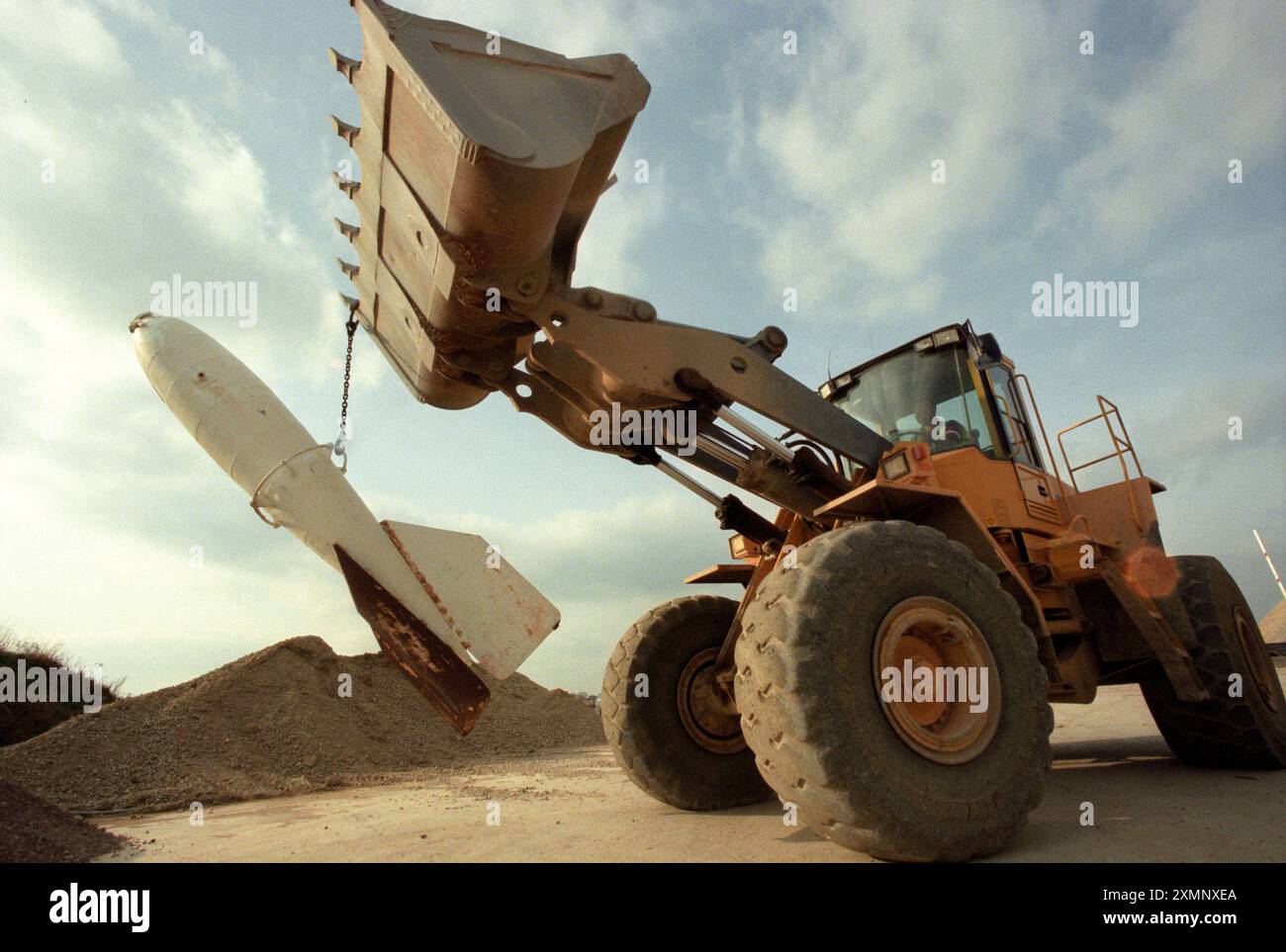 Chained bucket hi-res stock photography and images - Alamy