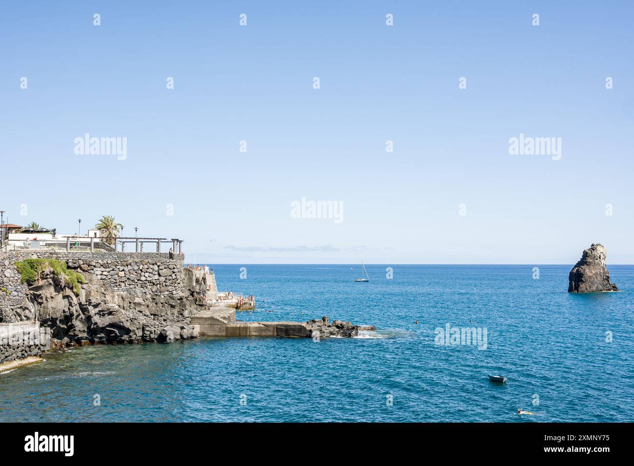 Explore beach exploring hi-res stock photography and images - Alamy
