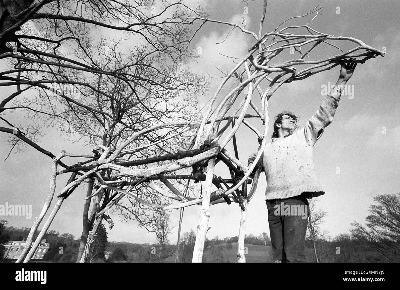 Stag by sculptor Simon Pascoe ???????5 December 1994 Picture by Roger ...