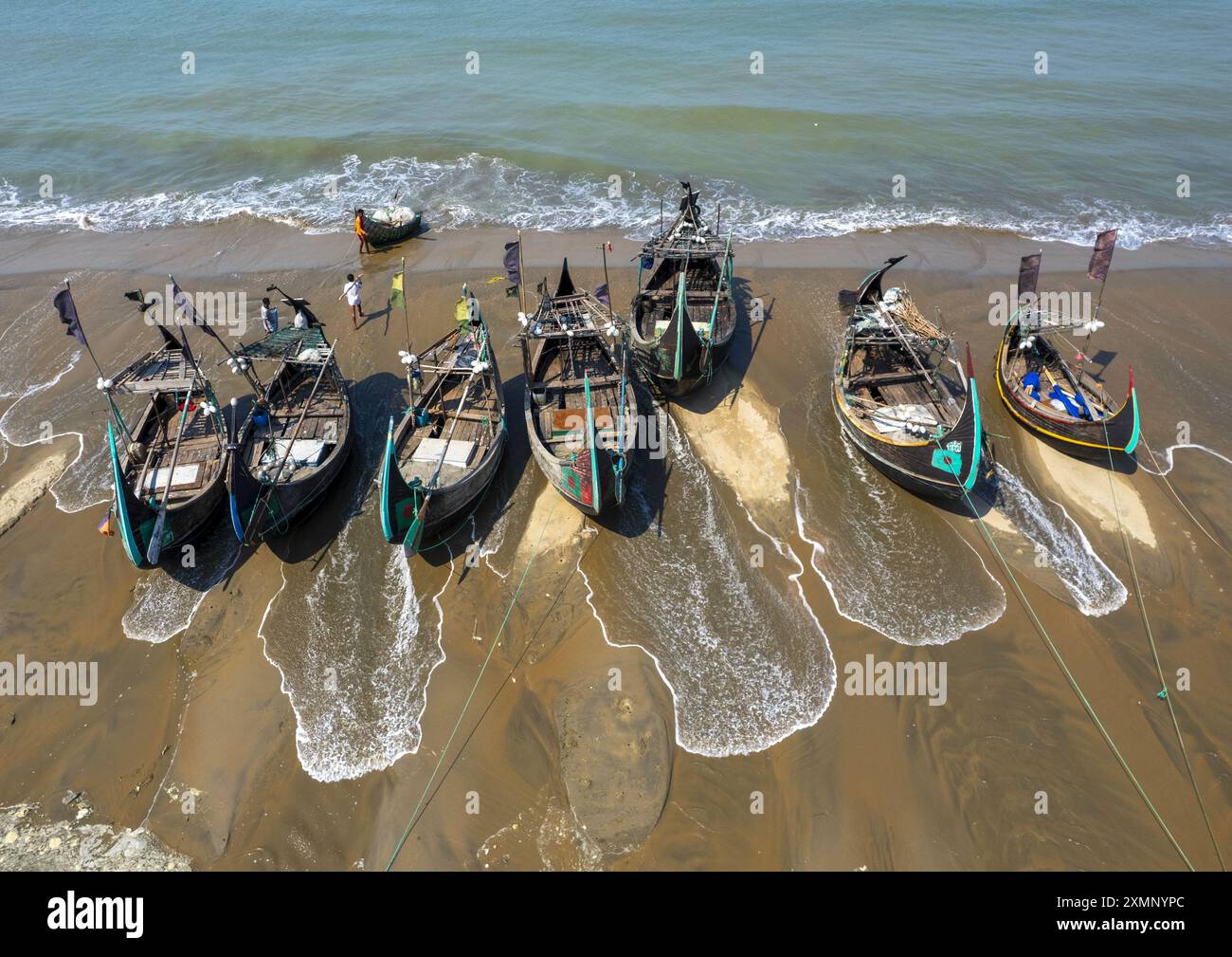 Aerial view of traditional Bangladeshi moon fishing boats, Chittagong ...