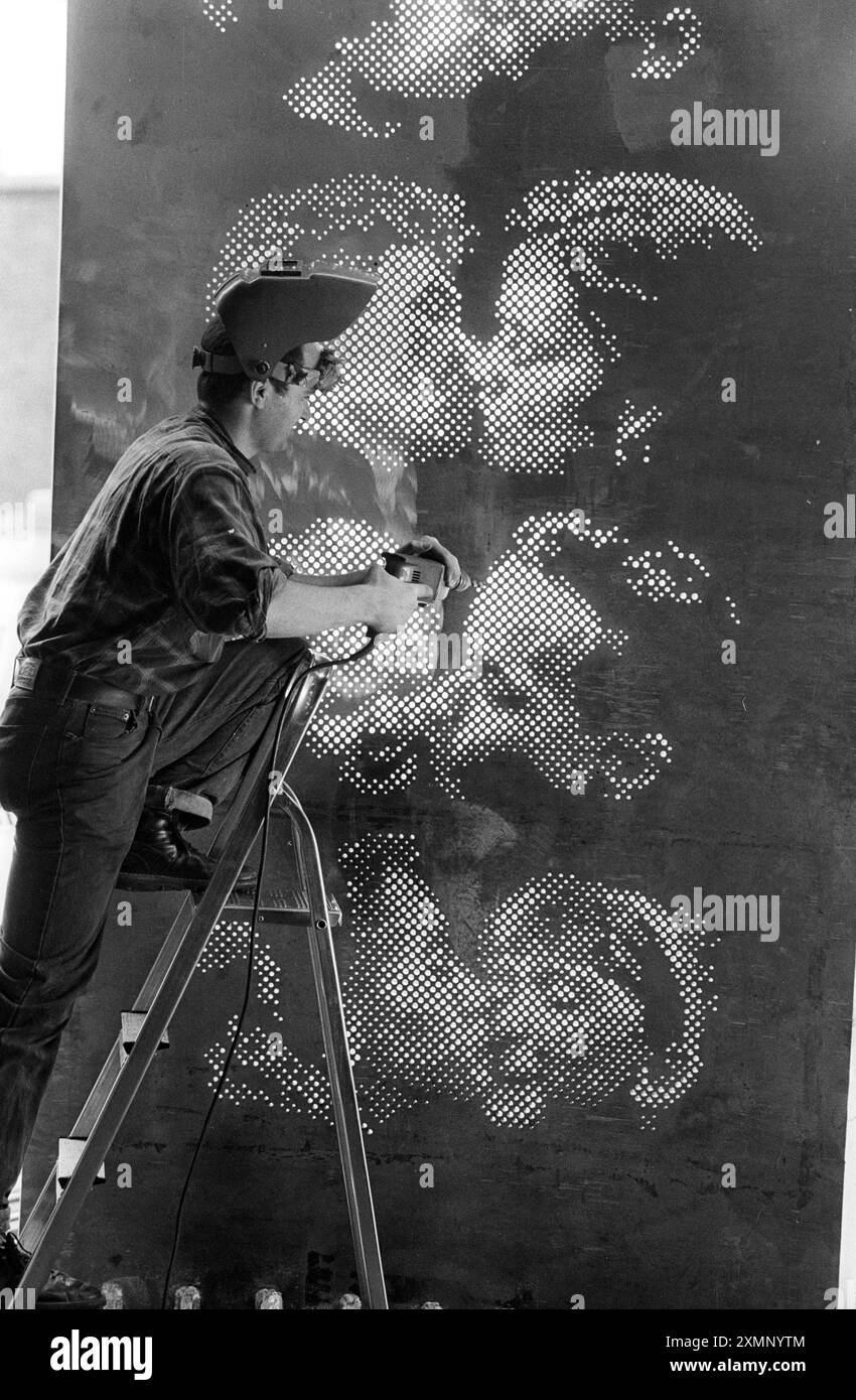 Bruce Williams with his Kiss Wall'Kiss Wall' is an iconic seafront ...