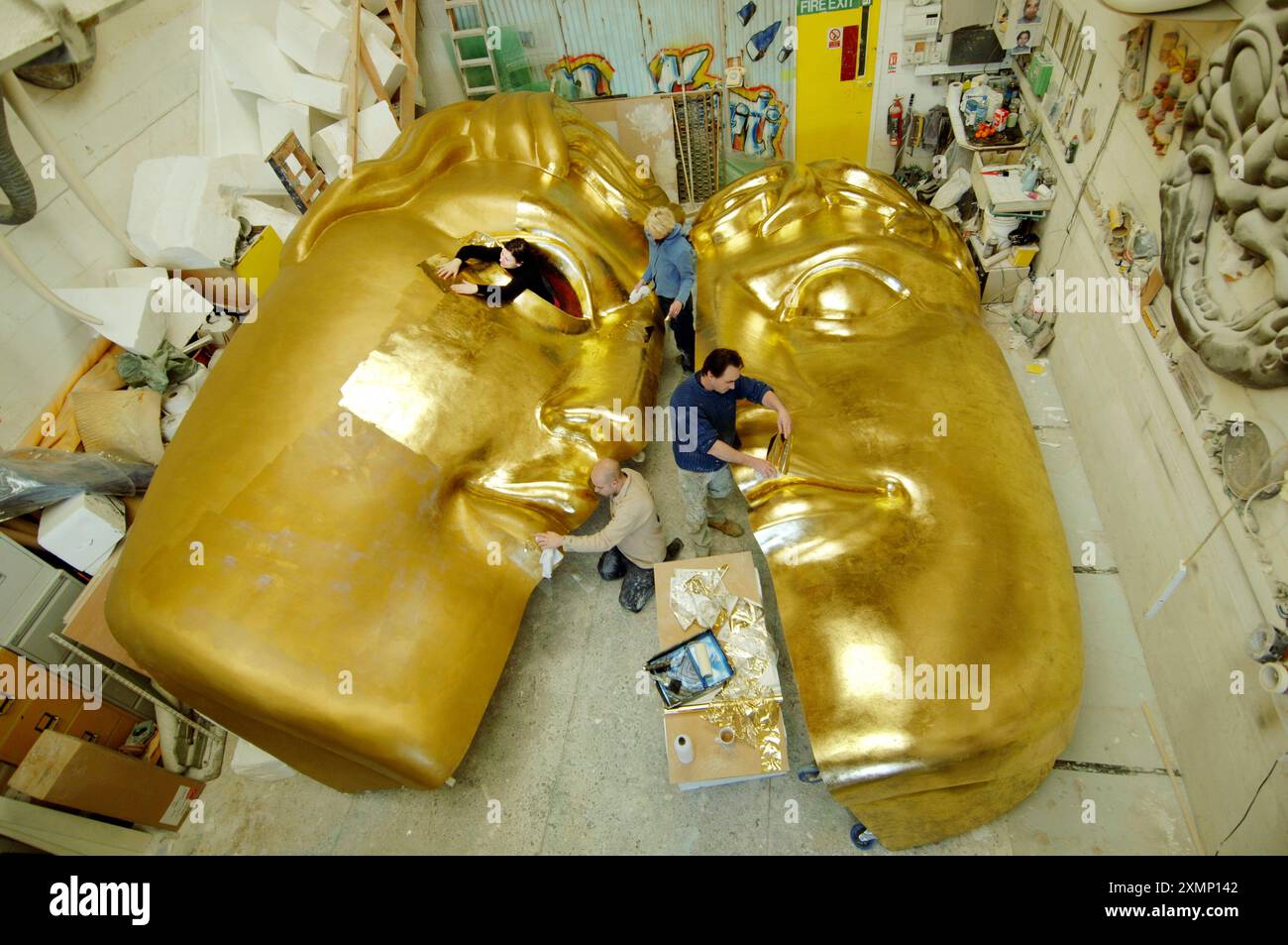 Gilded in gold leaf hi-res stock photography and images - Alamy