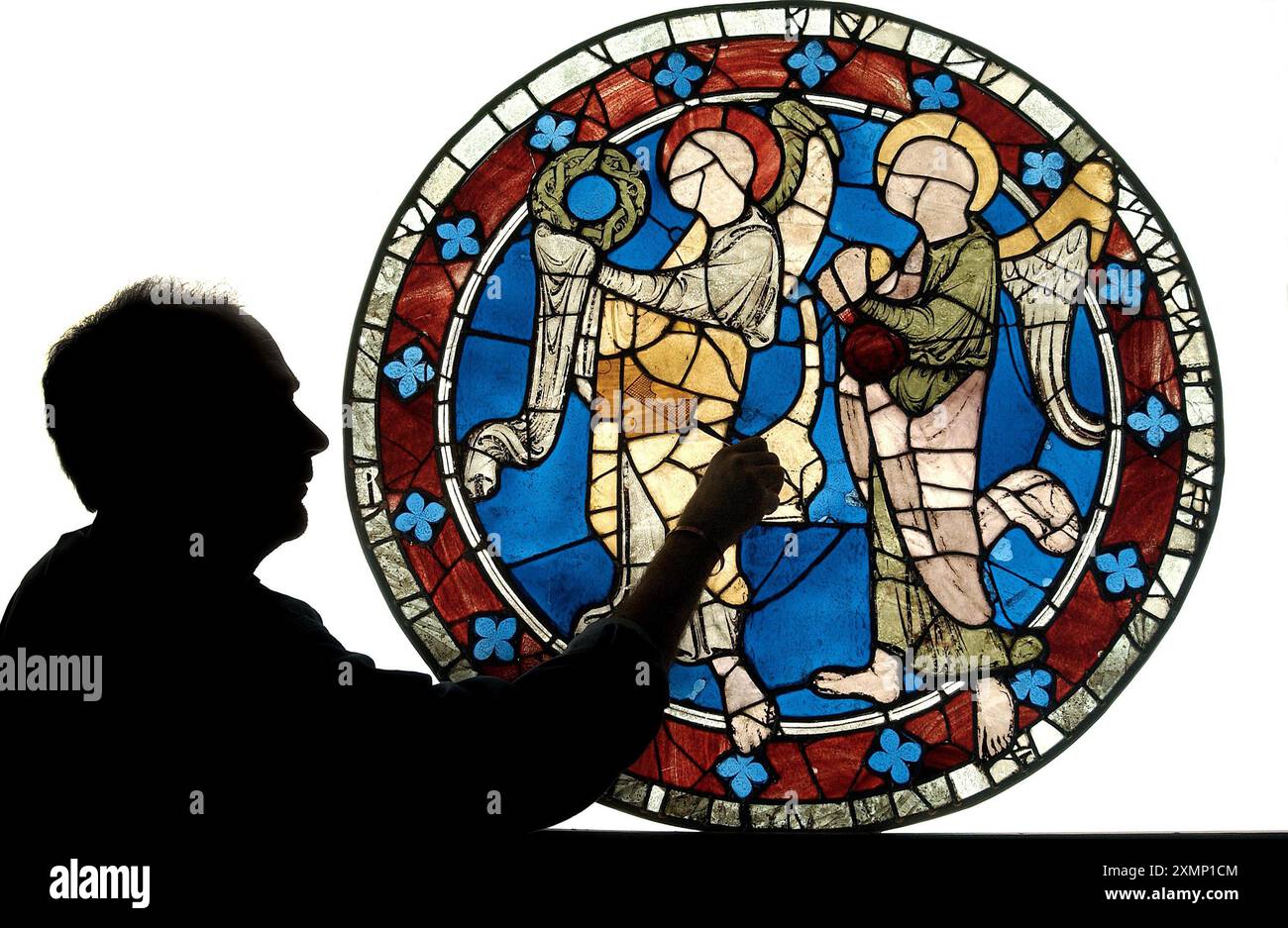 Stained glass roundel hi-res stock photography and images - Alamy