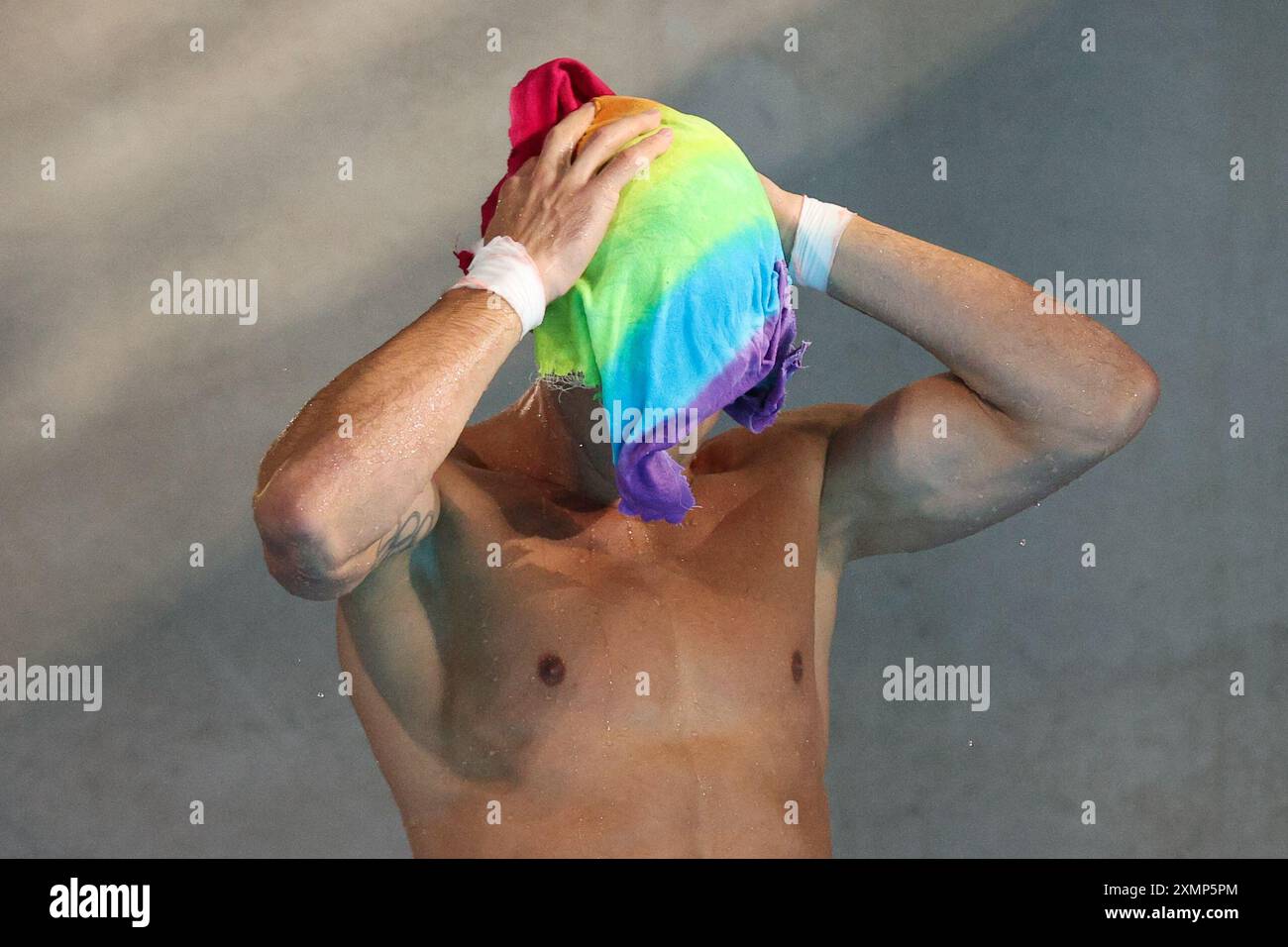 PARIS, FRANCE. 29th July, 2024. Tom Daley of Team Great Britain using a ...