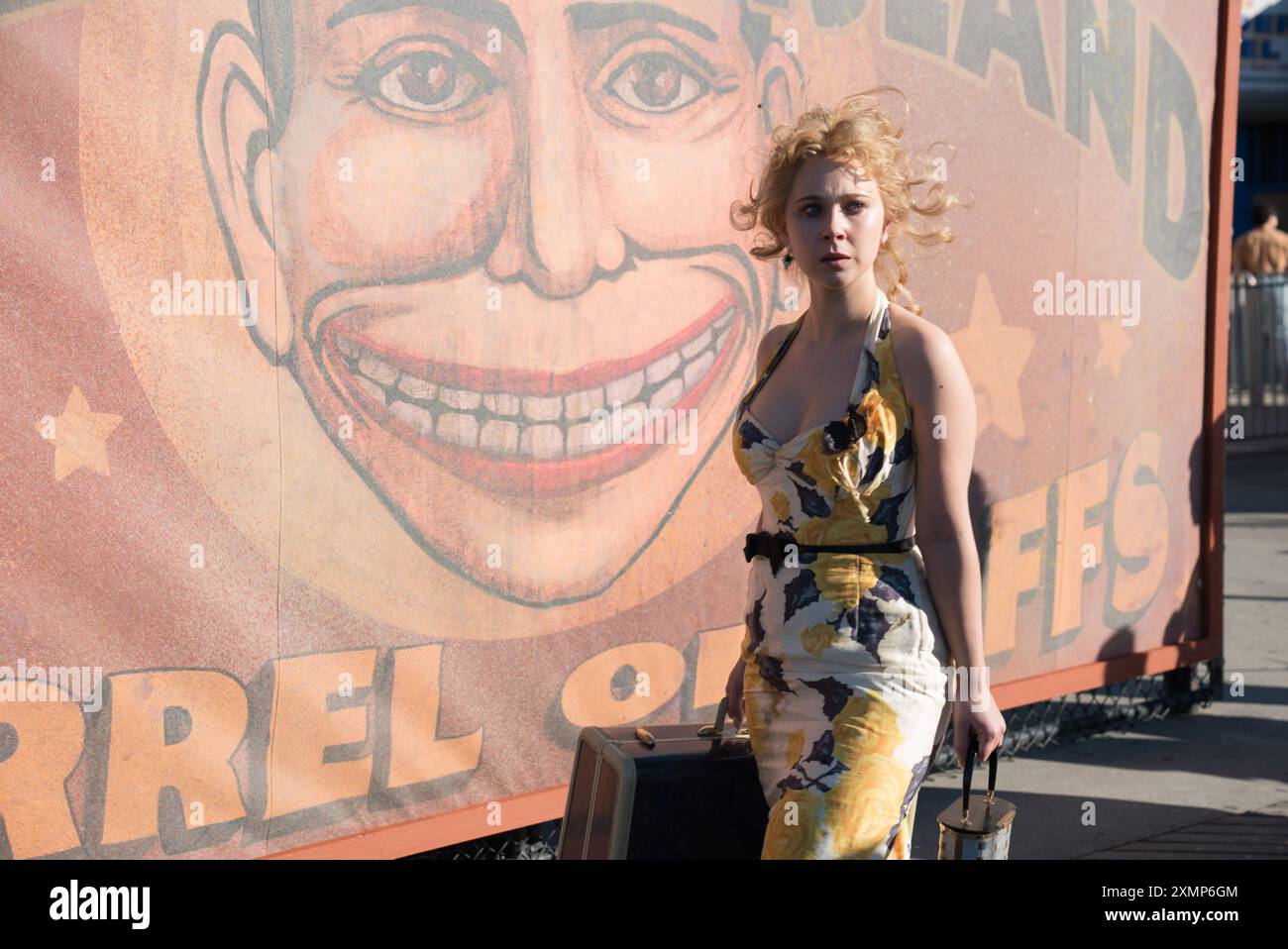 Wonder Wheel Year : 2017 USA Director : Woody Allen Juno Temple Stock ...