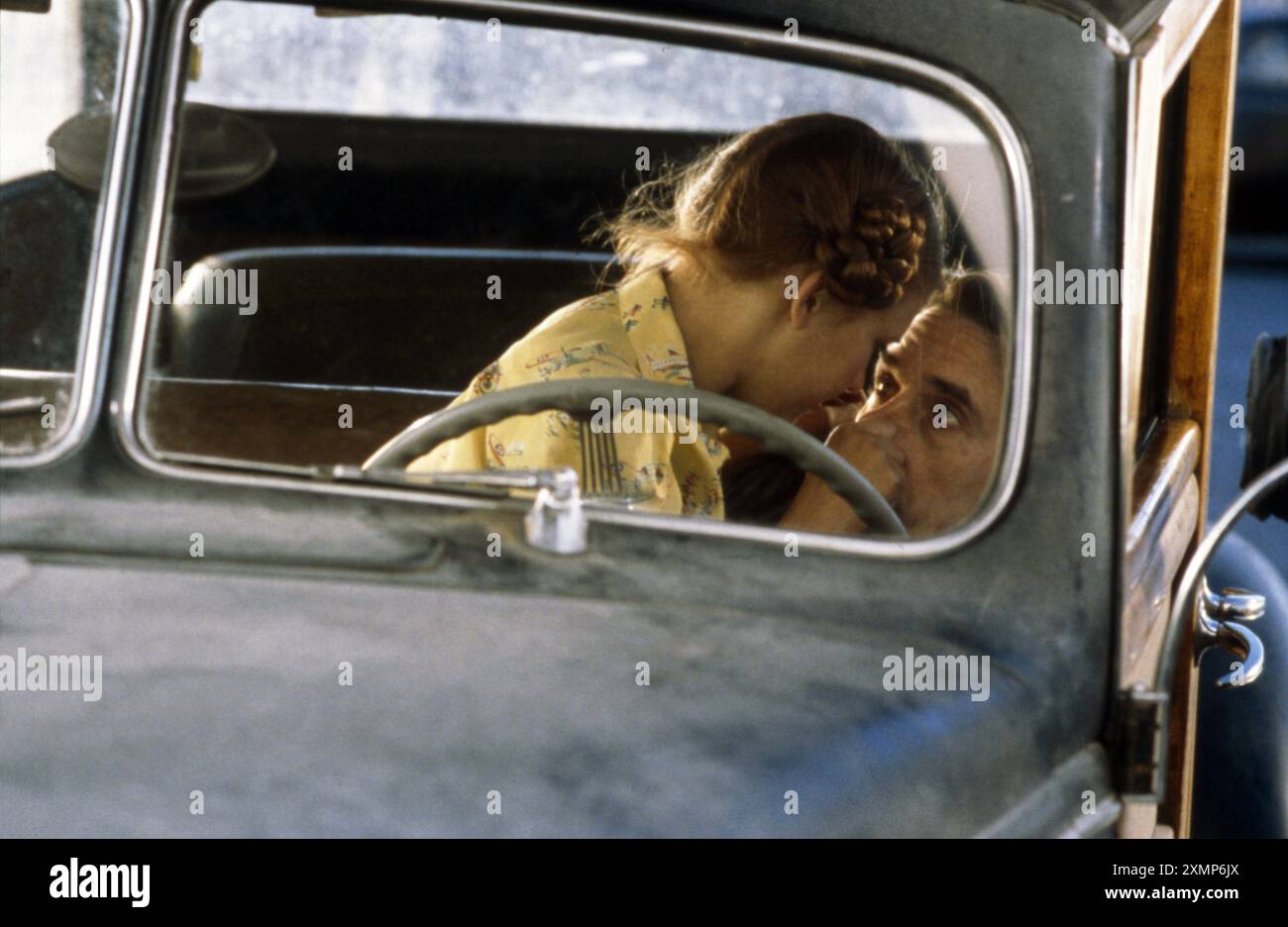 Lolita Year : 1997 USA / France Director : Adrian Lyne Dominique Swain ...