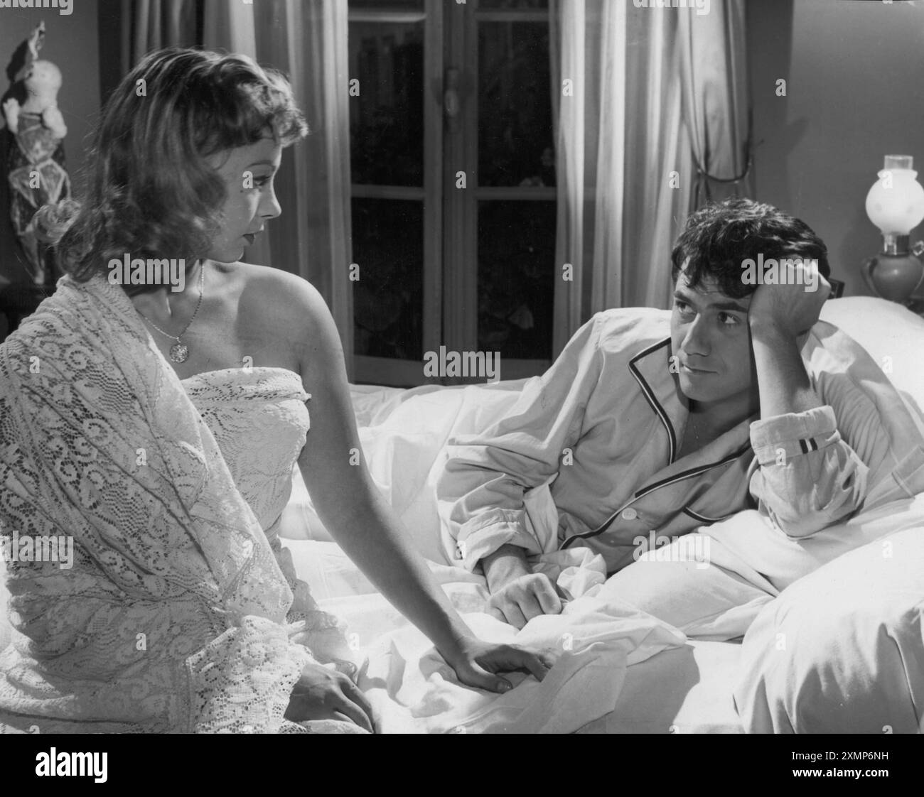 Edouard et Caroline Year: 1950 France Anne Vernon, Daniel Gelin Director : Jacques Becker Stock ...