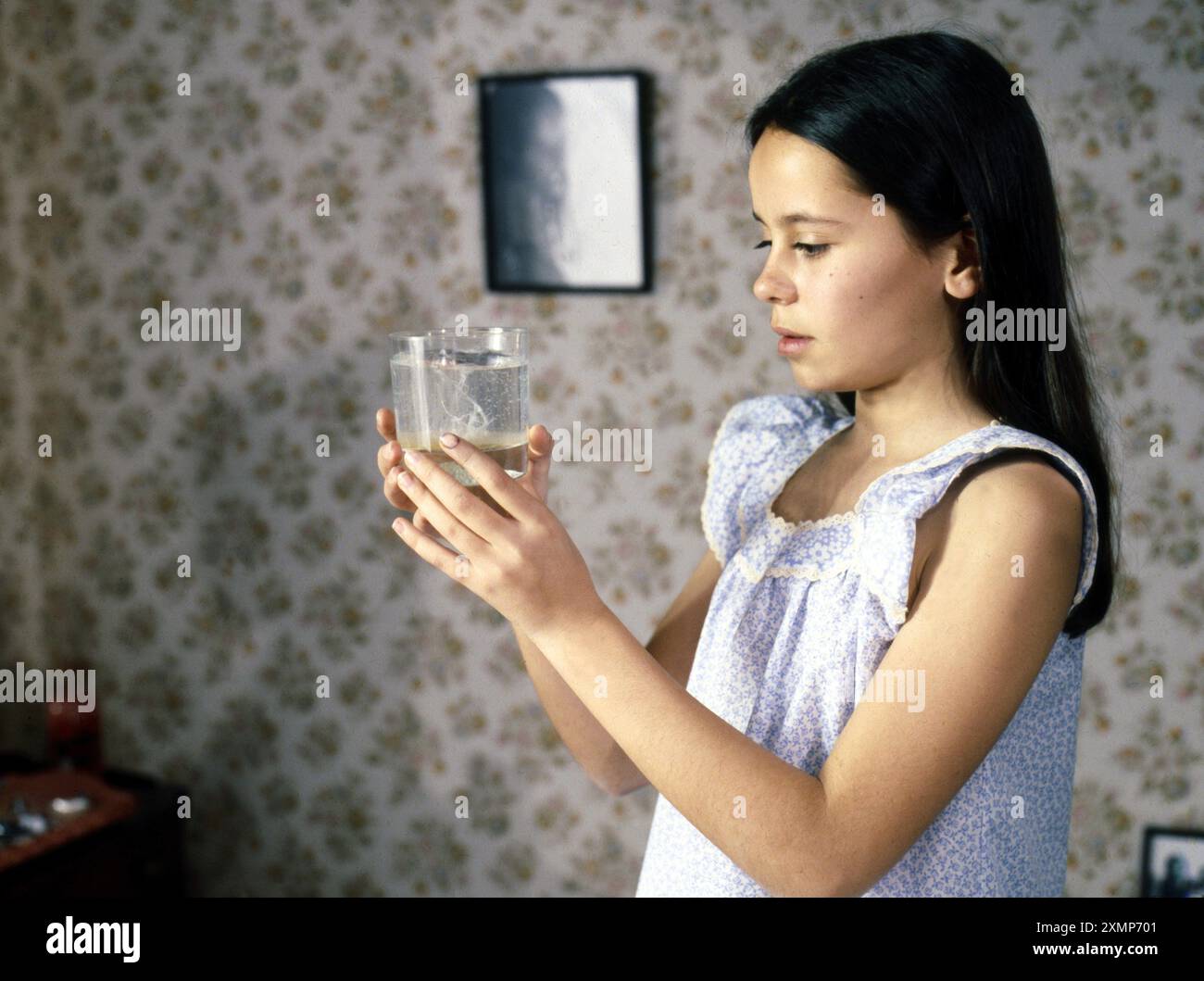 Mama cumple 100 anos Year : 1979 Spain Director : Carlos Saura Elisa ...