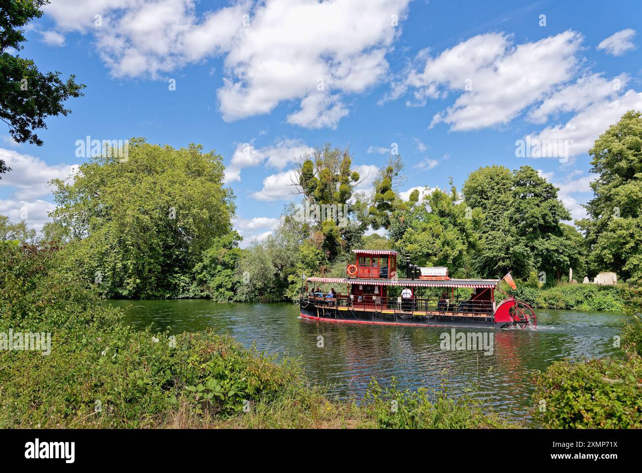 Passing ankerwycke ruins hi-res stock photography and images - Alamy