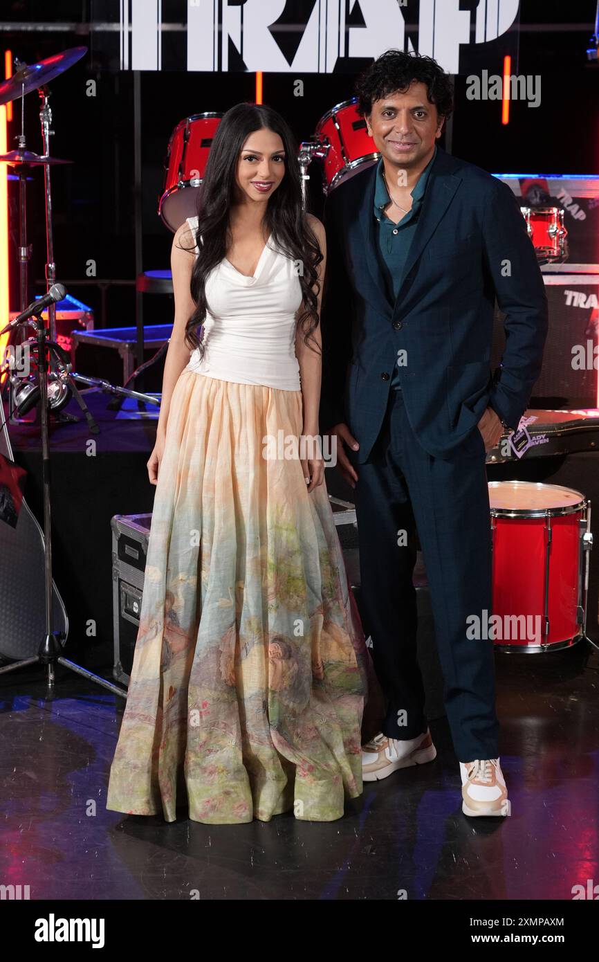 Saleka shyamalan and m night shyamalan hi-res stock photography and ...