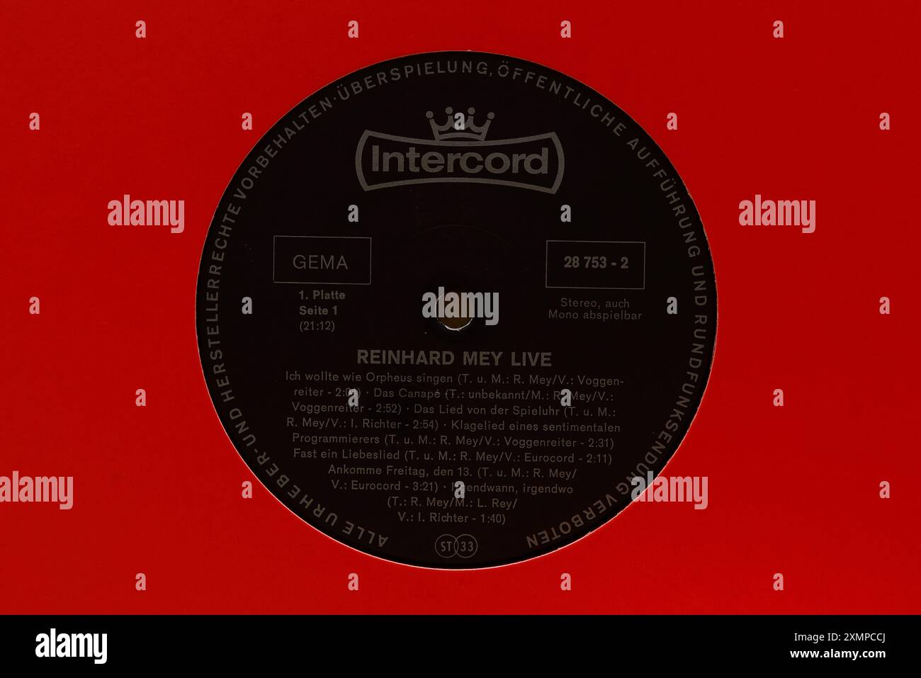 Live label hi-res stock photography and images - Alamy