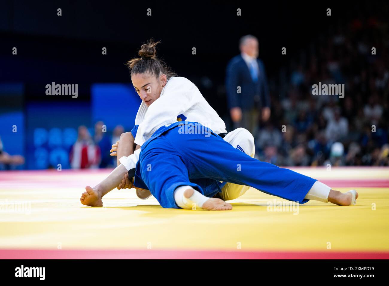 GJAKOVA Nora (Kosovo, weiß) vs LKHAGVATOGOO Enkhriilen (Mongolei, blau), FRA, Olympische Spiele ...