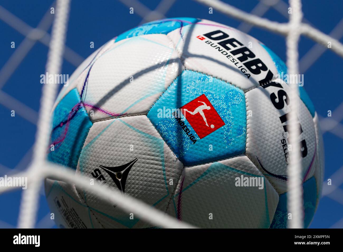 Symbol image Football Bundesliga 2024/25: Close-up of the DERBYSTAR ...