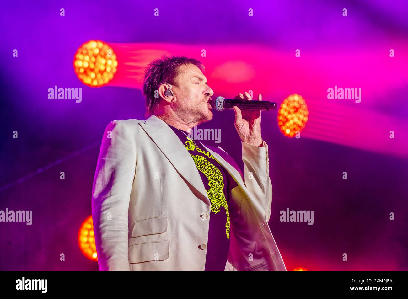 Henham Park, Suffolk, UK. 28th July, 2024. Singer and songwriter Simon ...