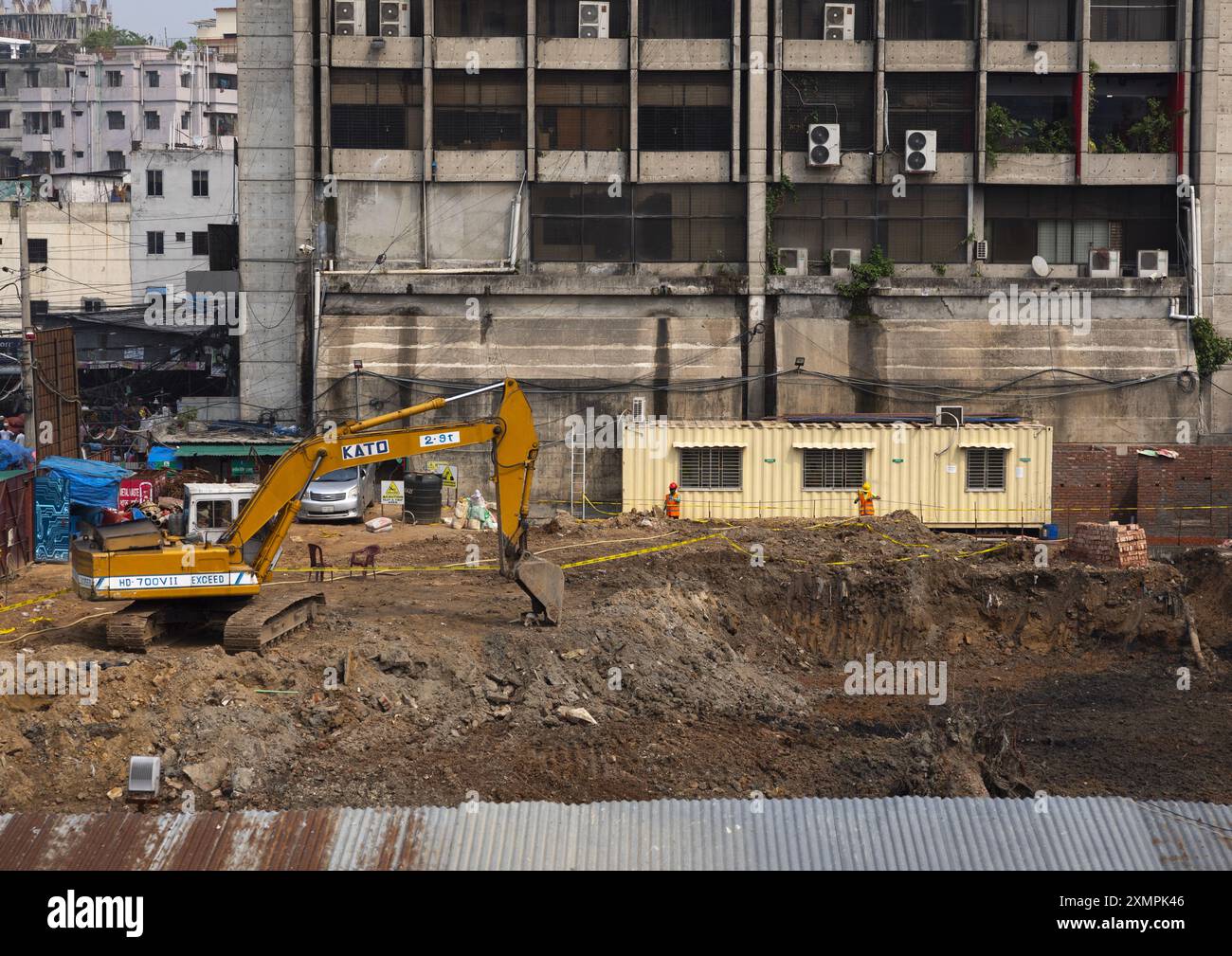 Apartments under construction in the city center, Dhaka Division, Dhaka ...
