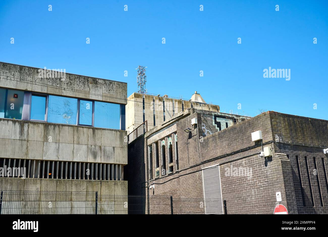 Blackpool old magistrates court(left) and former police station both ...