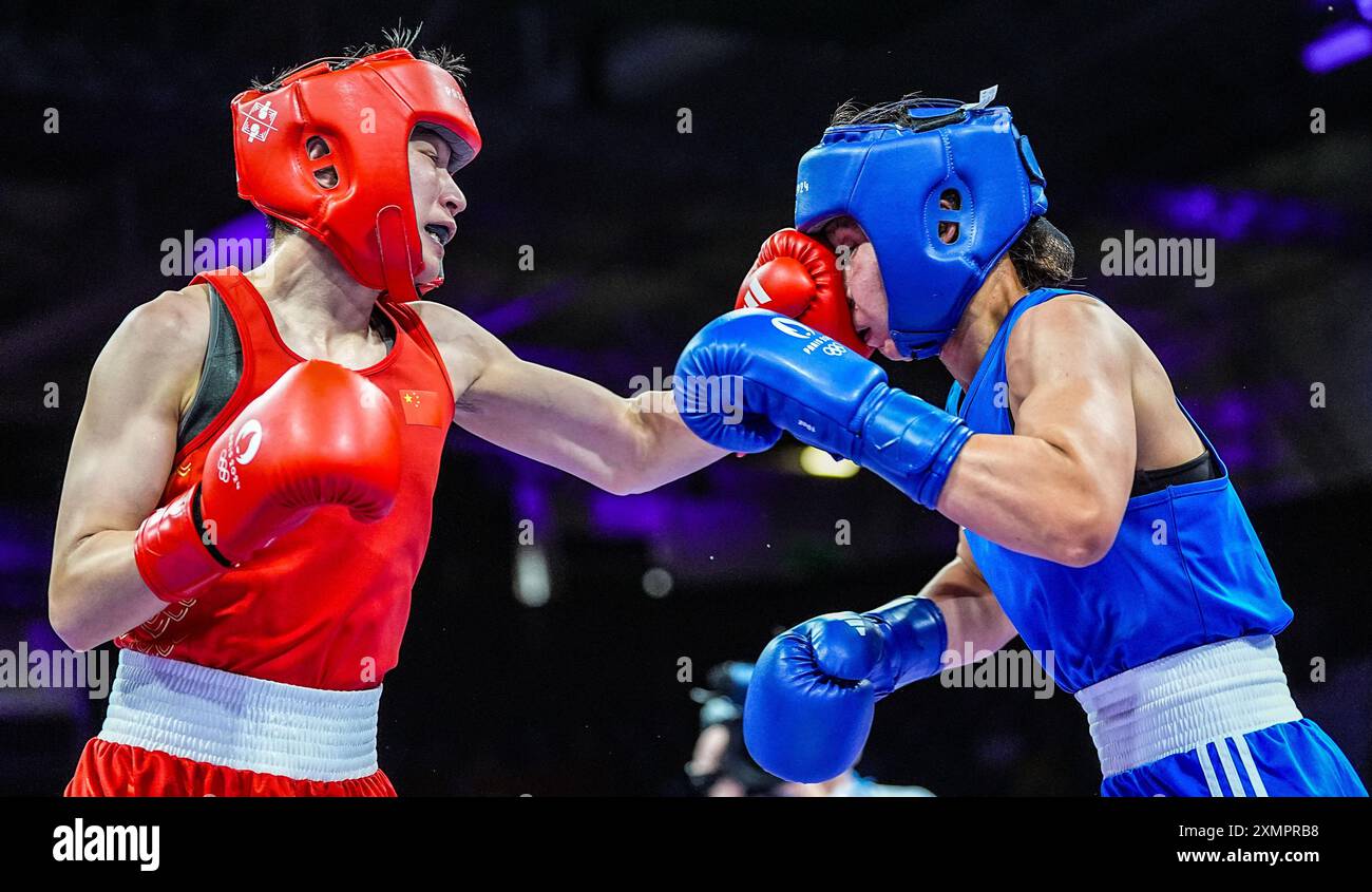 Paris, France. 29th July, 2024. Yang Wenlu (L) of China competes ...