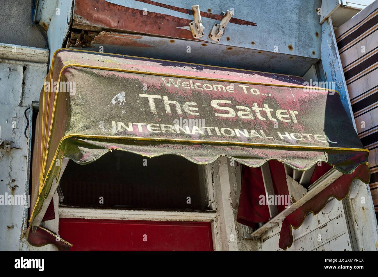 Front door and canopy of rundown and empty hotel in Blackpool Stock ...