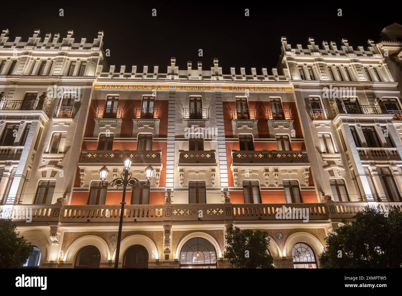 Company headquarters building hi-res stock photography and images - Alamy