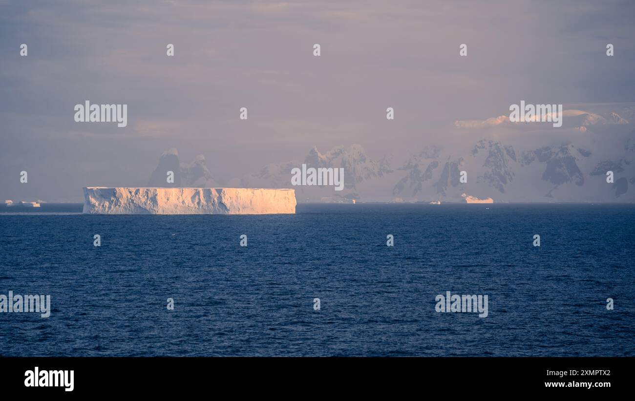 Beautiful Antarctica Iceberg Scenery Sunset Warm Glow Wide View ...