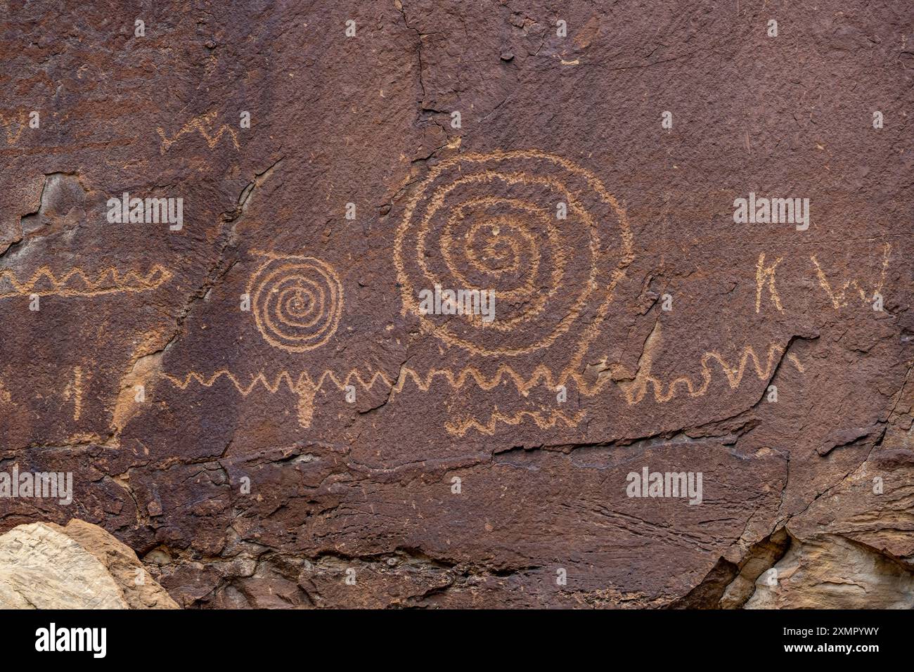 Spiral petroglyph hi-res stock photography and images - Alamy