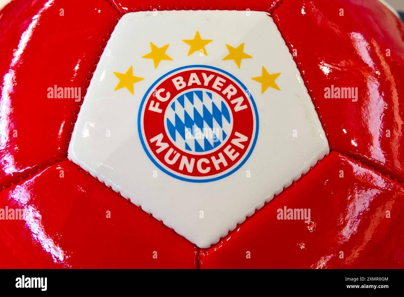 Vereinslogo von FC Bayern München, Fussball Sportverein *** Club logo ...
