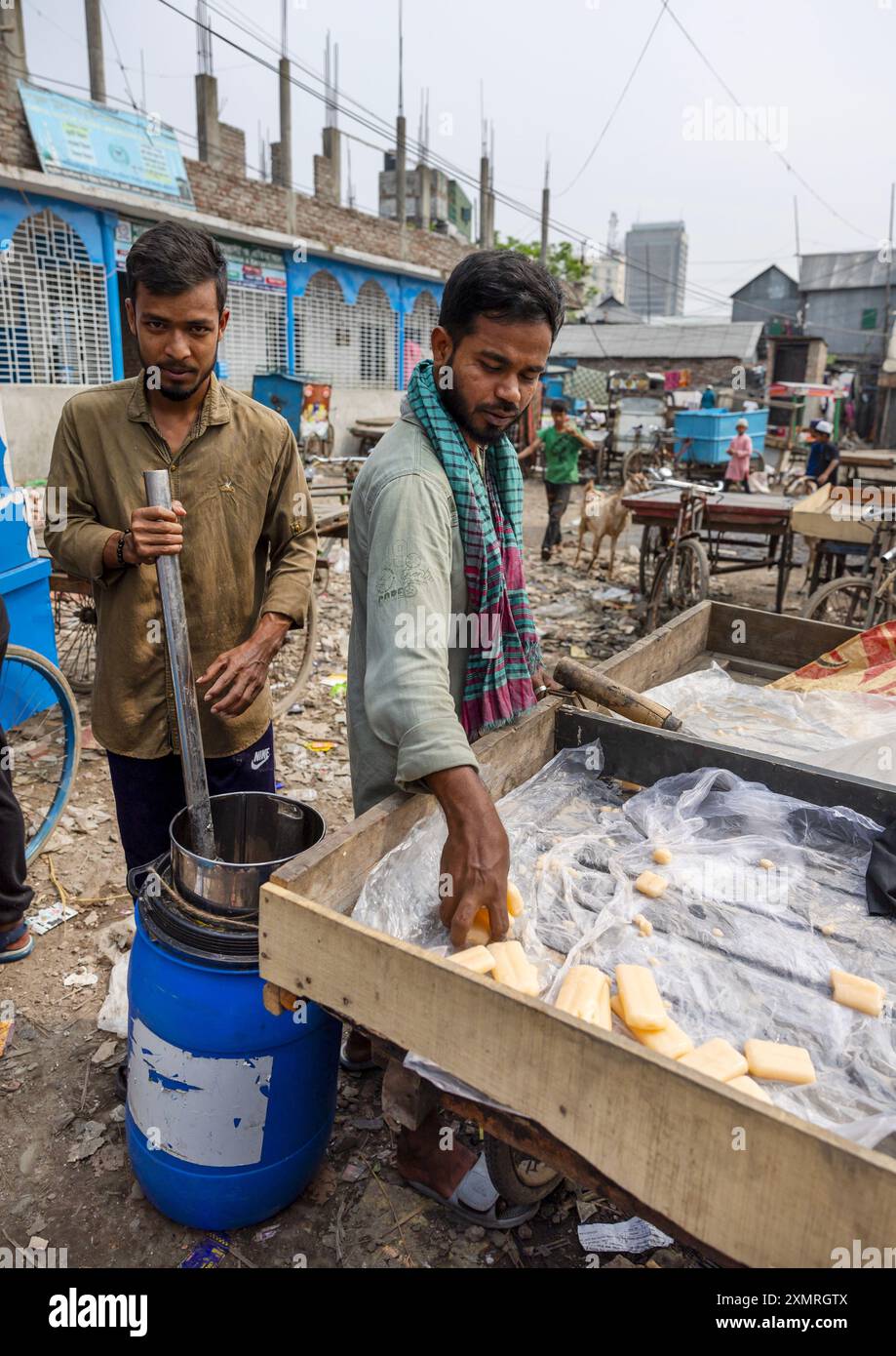 Bangladeshi iftar hi-res stock photography and images - Alamy