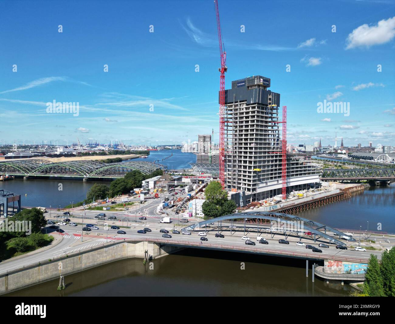 Elbtower an den Elbbrücken, Hamburg 29.7.2024 Norderelbe ...