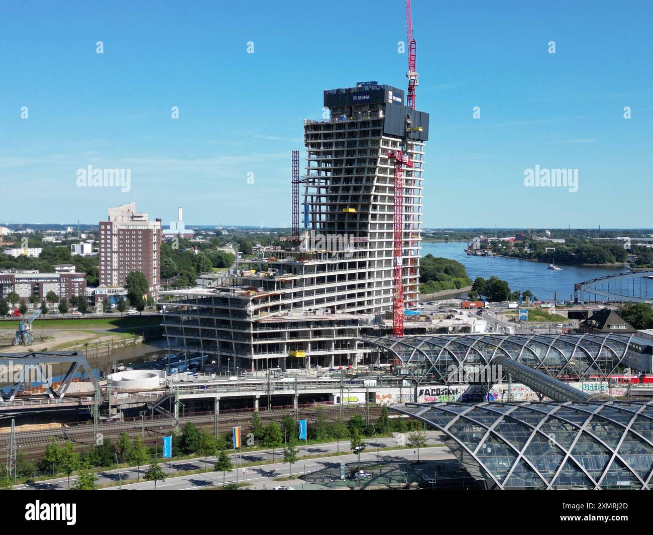 Elbtower an den Elbbrücken, Hamburg 29.7.2024 Norderelbe,U-Bahn ...