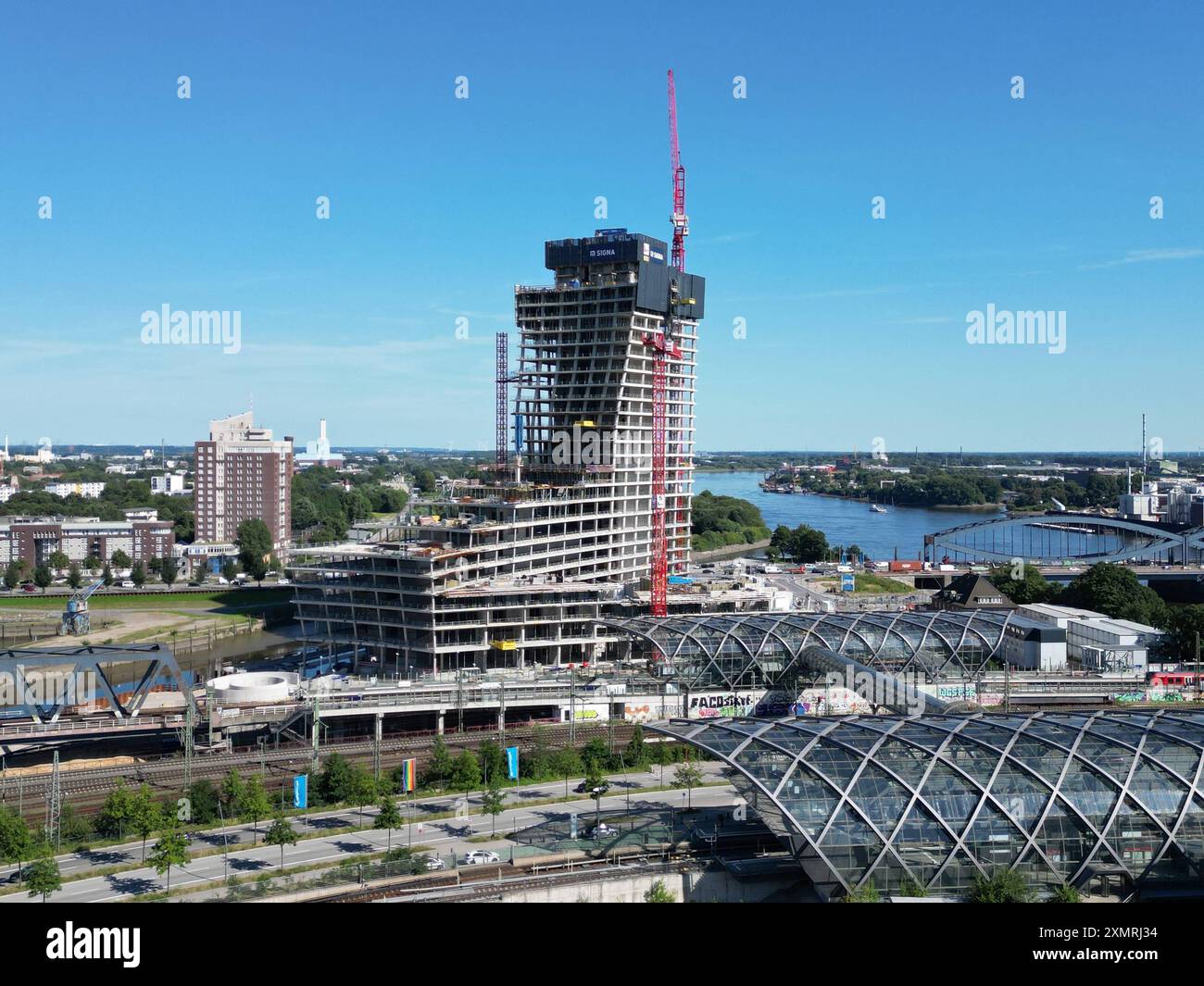 Elbtower an den Elbbrücken, Hamburg 29.7.2024 Norderelbe,U-Bahn ...