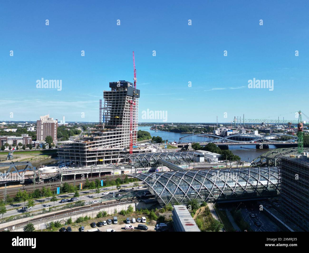 Elbtower an den Elbbrücken, Hamburg 29.7.2024 Norderelbe,U-Bahn ...