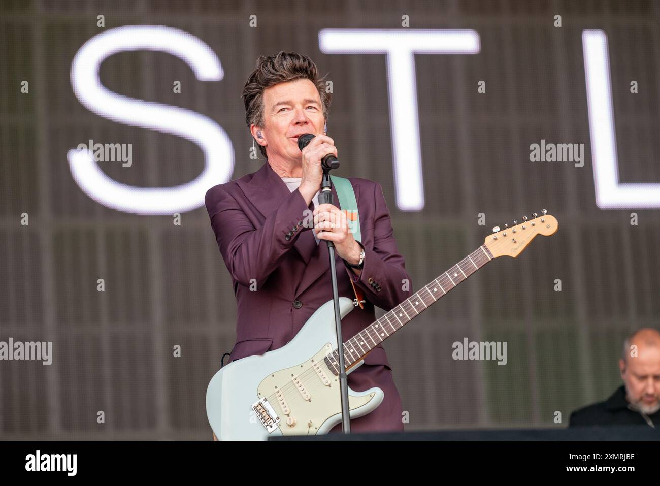 Rick astley hi-res stock photography and images - Alamy