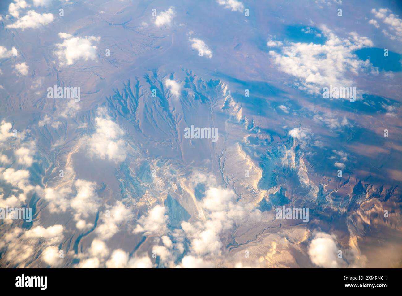 Curved earth from airplane hi-res stock photography and images - Alamy