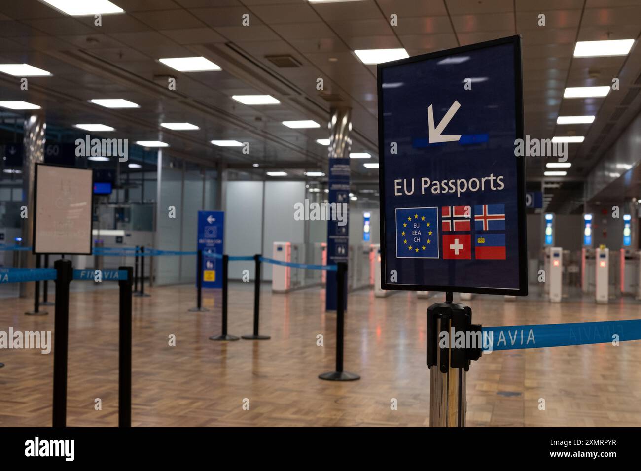 Border control check in hall hi-res stock photography and images - Alamy