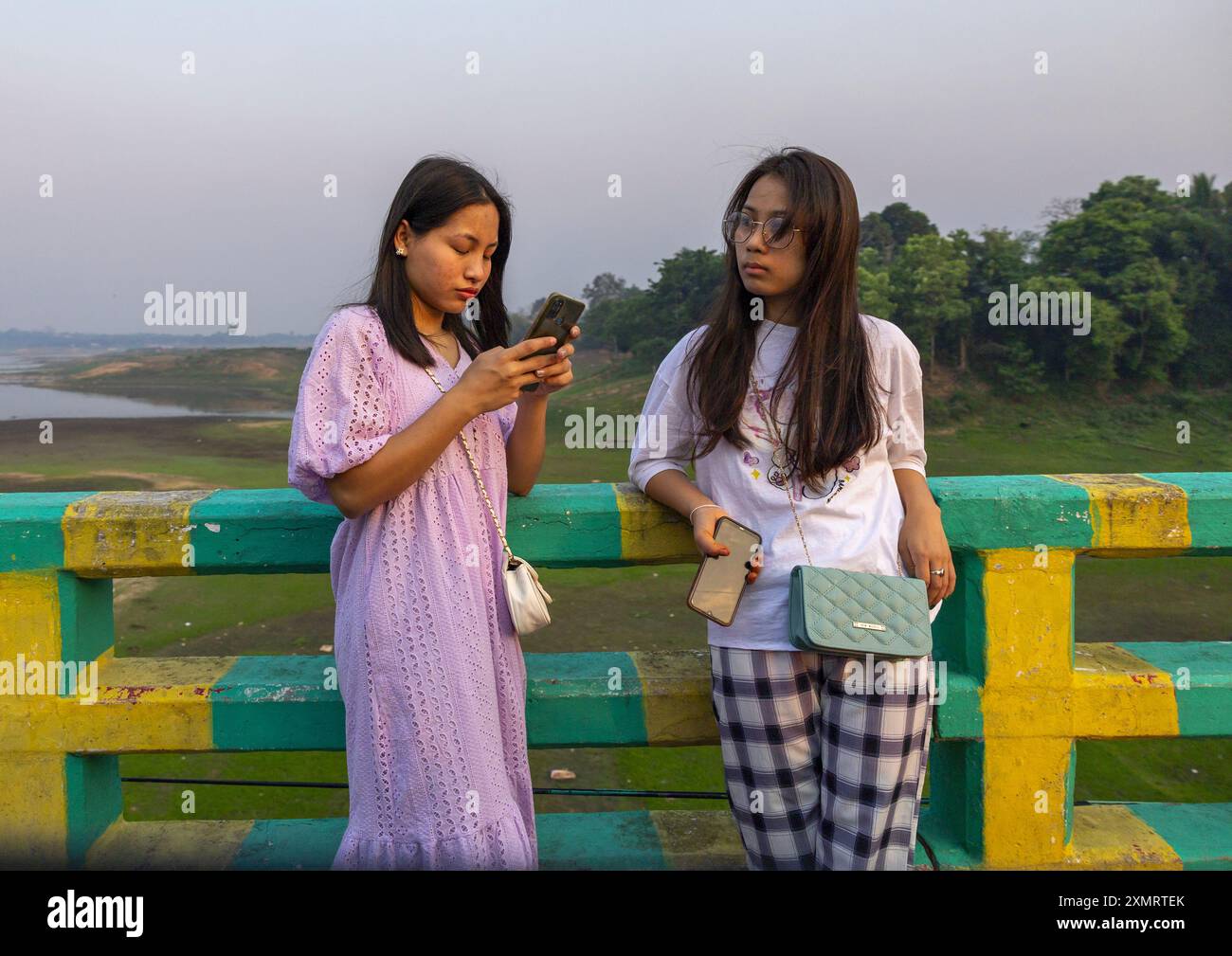 Smart bangladesh hi-res stock photography and images - Alamy