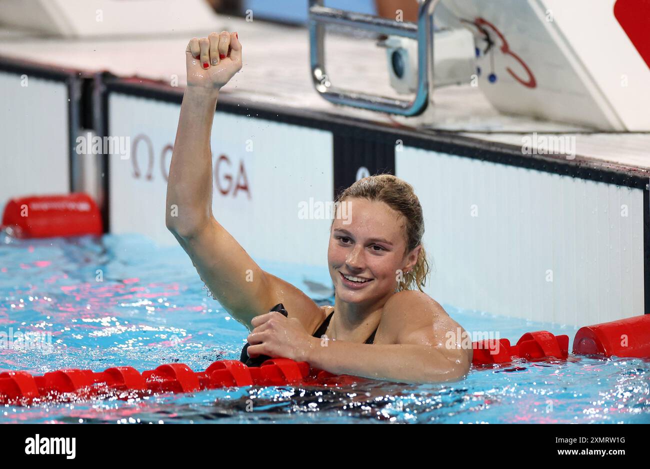 Paris, France. July 29th 2024. Canada's Summer McIntosh celebrates ...