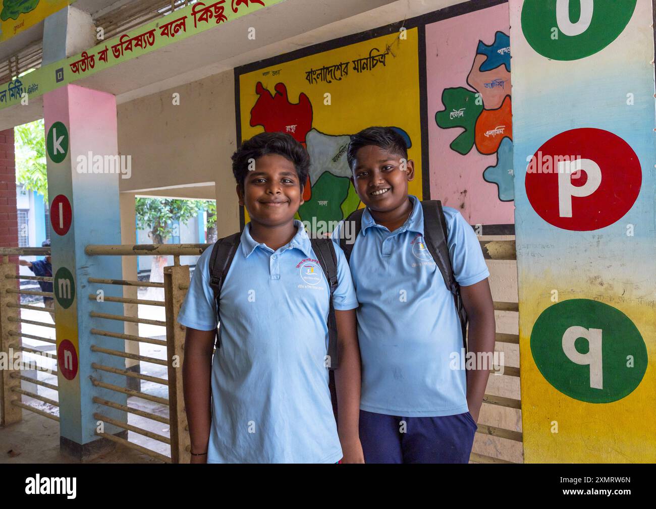 Bangladeshi boys hi-res stock photography and images - Alamy