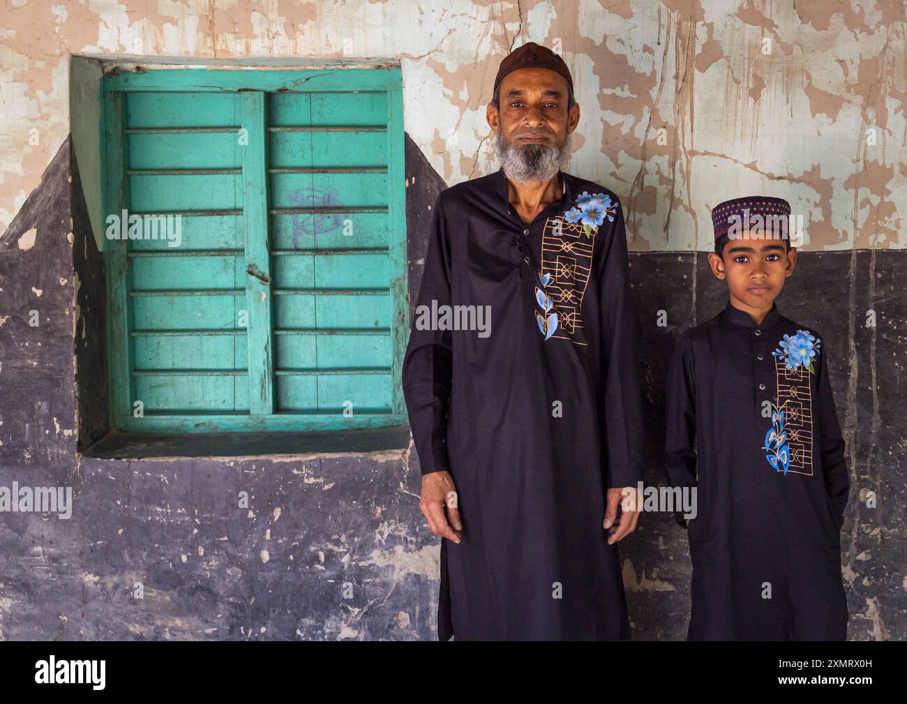 Bangladesh father son hi-res stock photography and images - Alamy