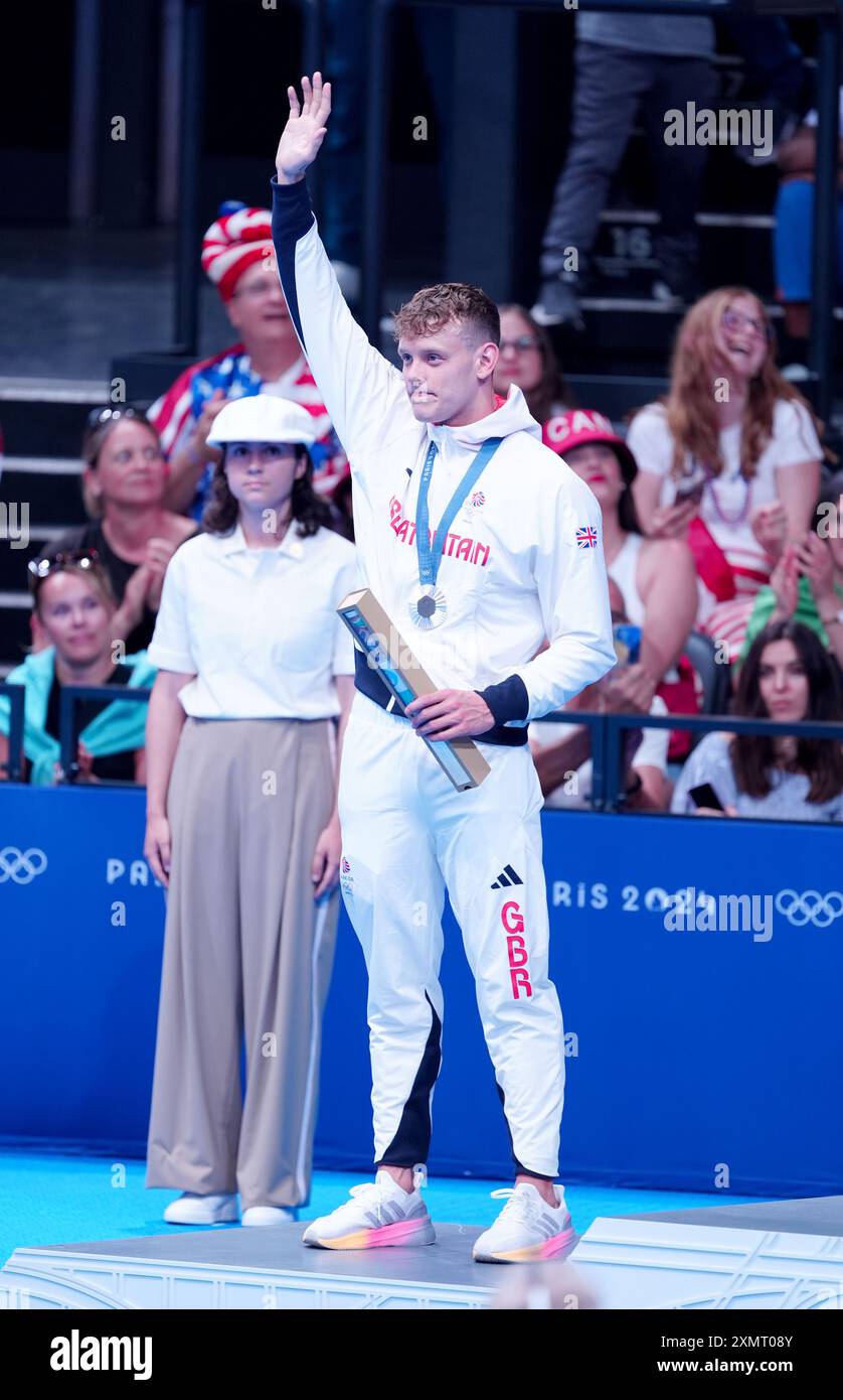Great Britain's Matthew Richards celebrates with his silver medal after ...